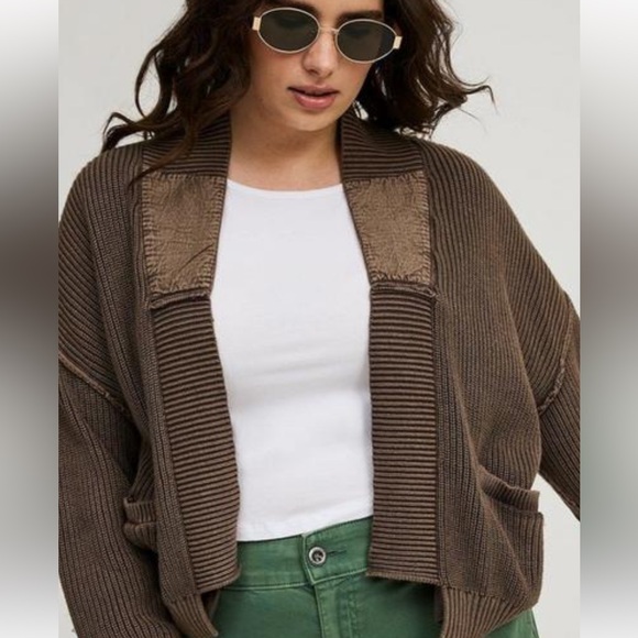 torrid | Sweaters | Torrid Festi Cropped Cardigan Sweater | Poshmark